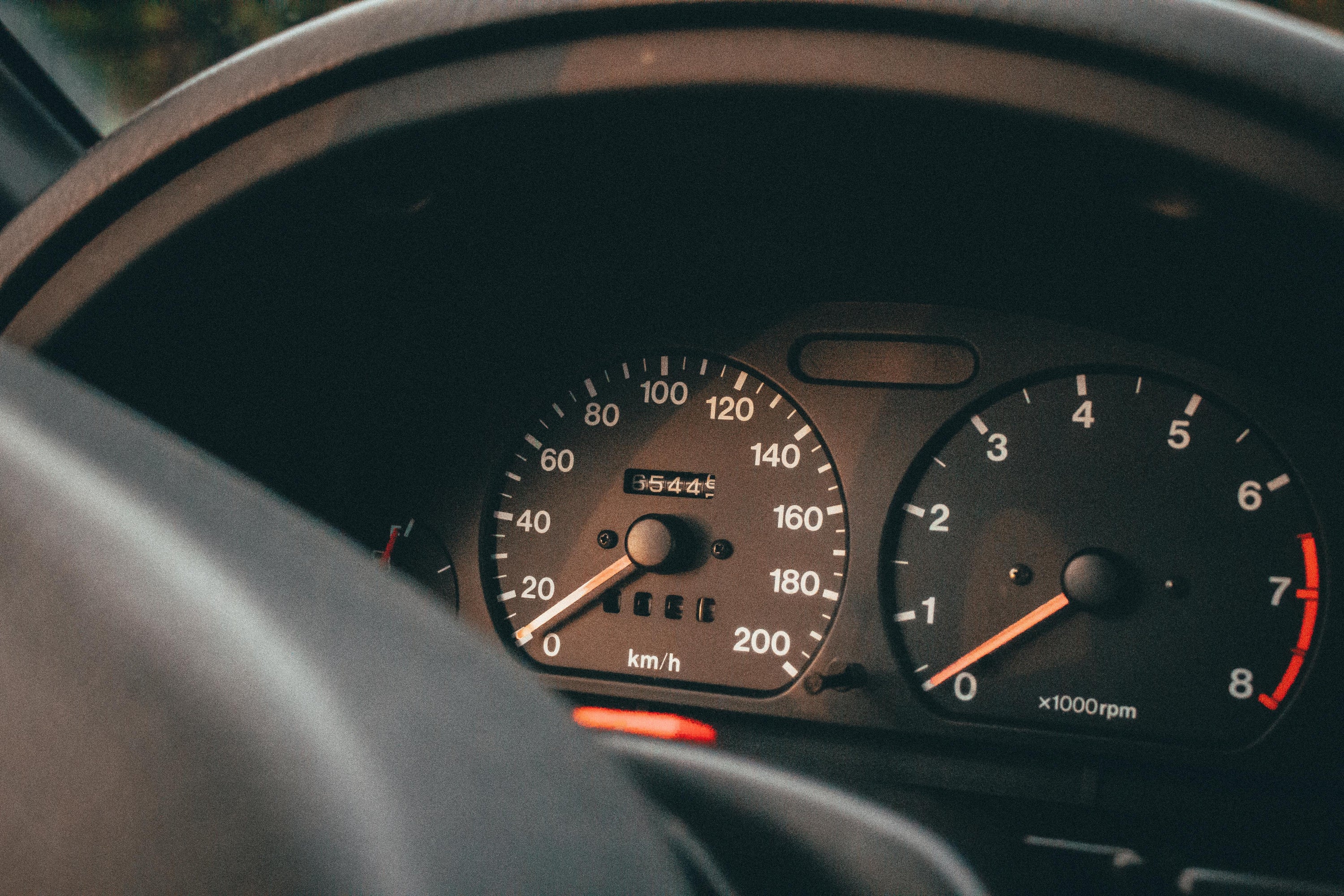 A Quick Glance About Speedometer: Types and its importance – Arovehic ...